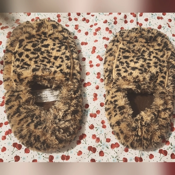 Warmies | Shoes | Cheetah Leopard Print Warmies Slippers Womans Size 78 ...
